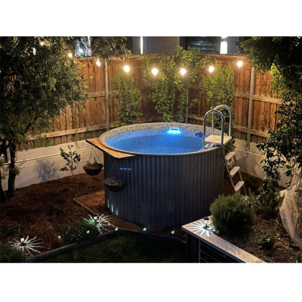 Pool Gallery - Polyworld