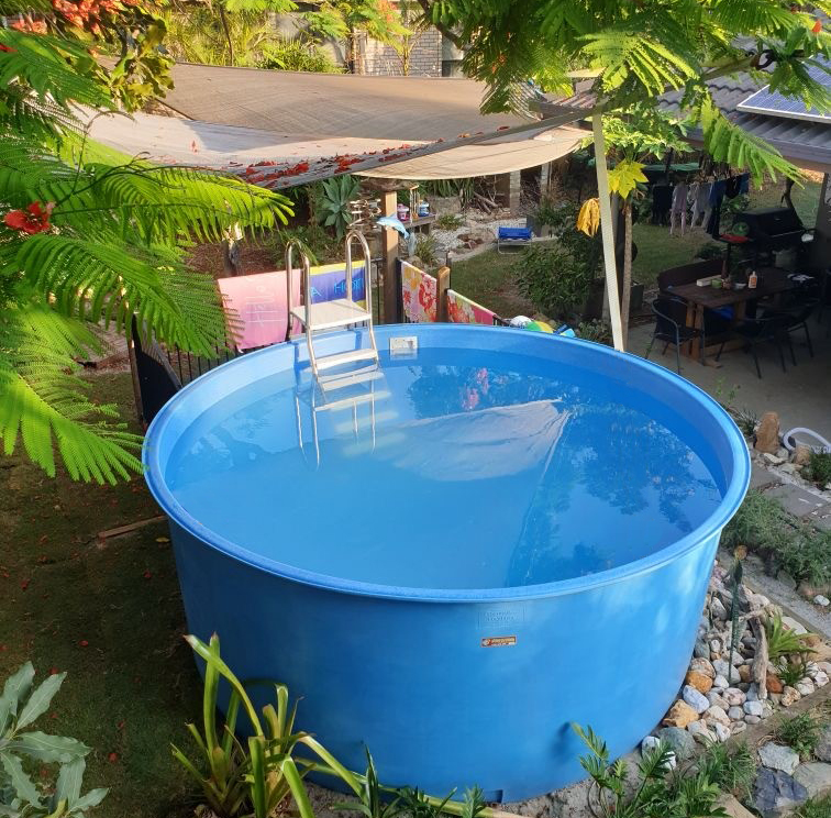 'Tug' Plunge Pool - Polyworld Water Tanks