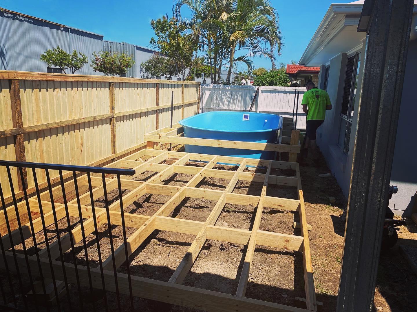 Pool Gallery - Polyworld