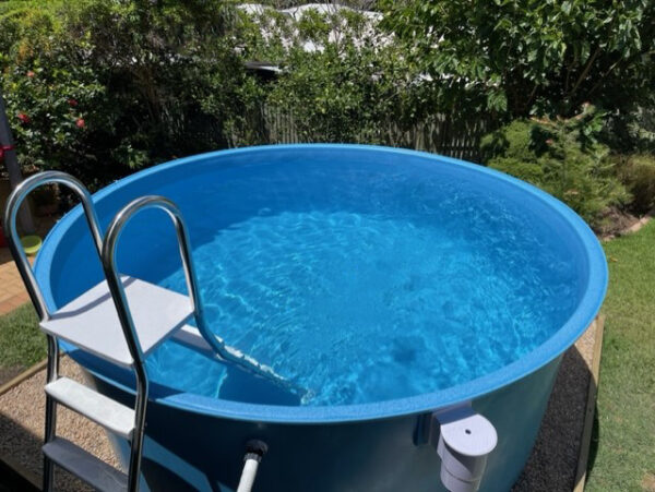 Clipper Pools - Polyworld - Affordable Freestanding Pools!