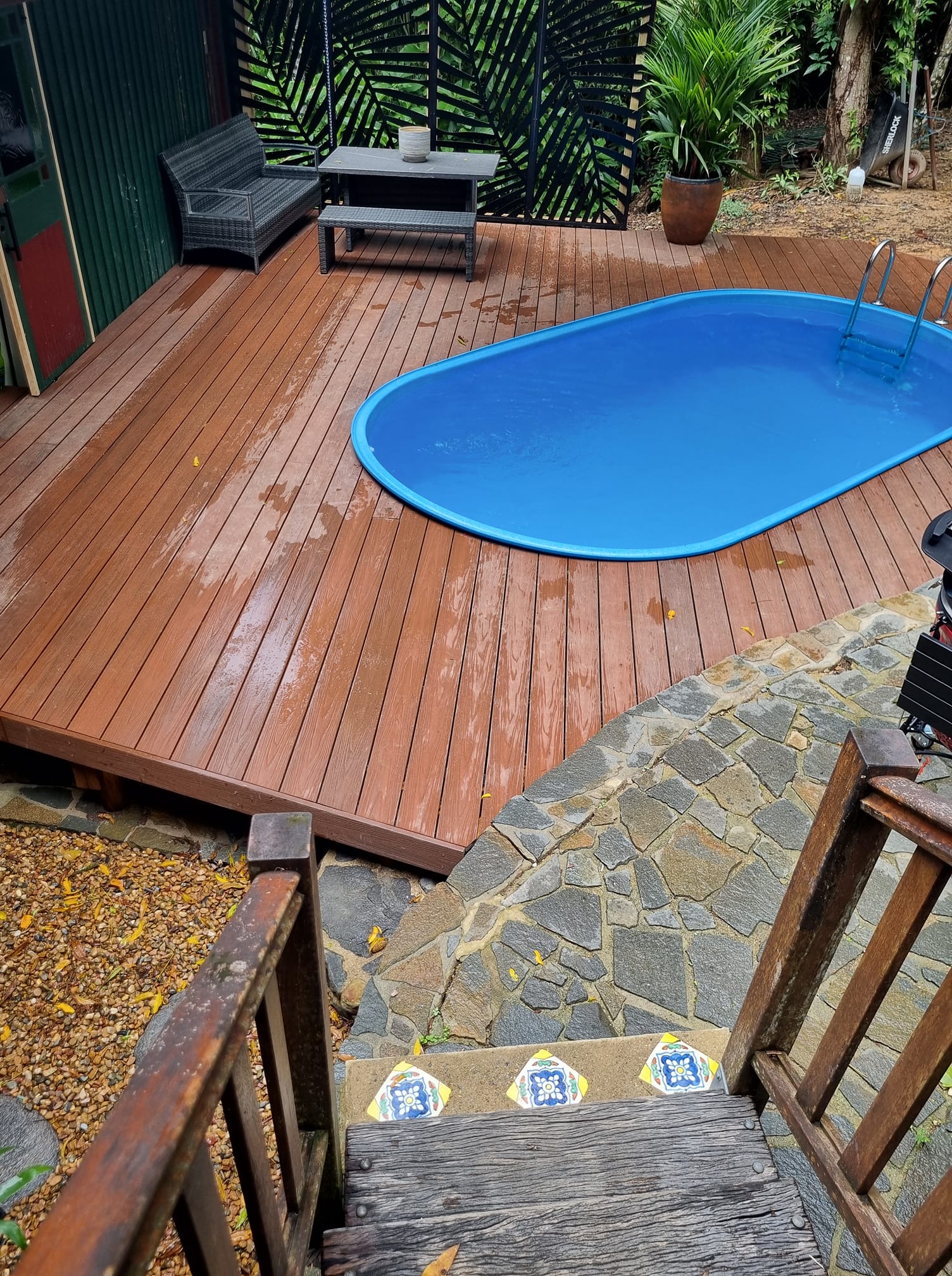 Pool Gallery - Polyworld